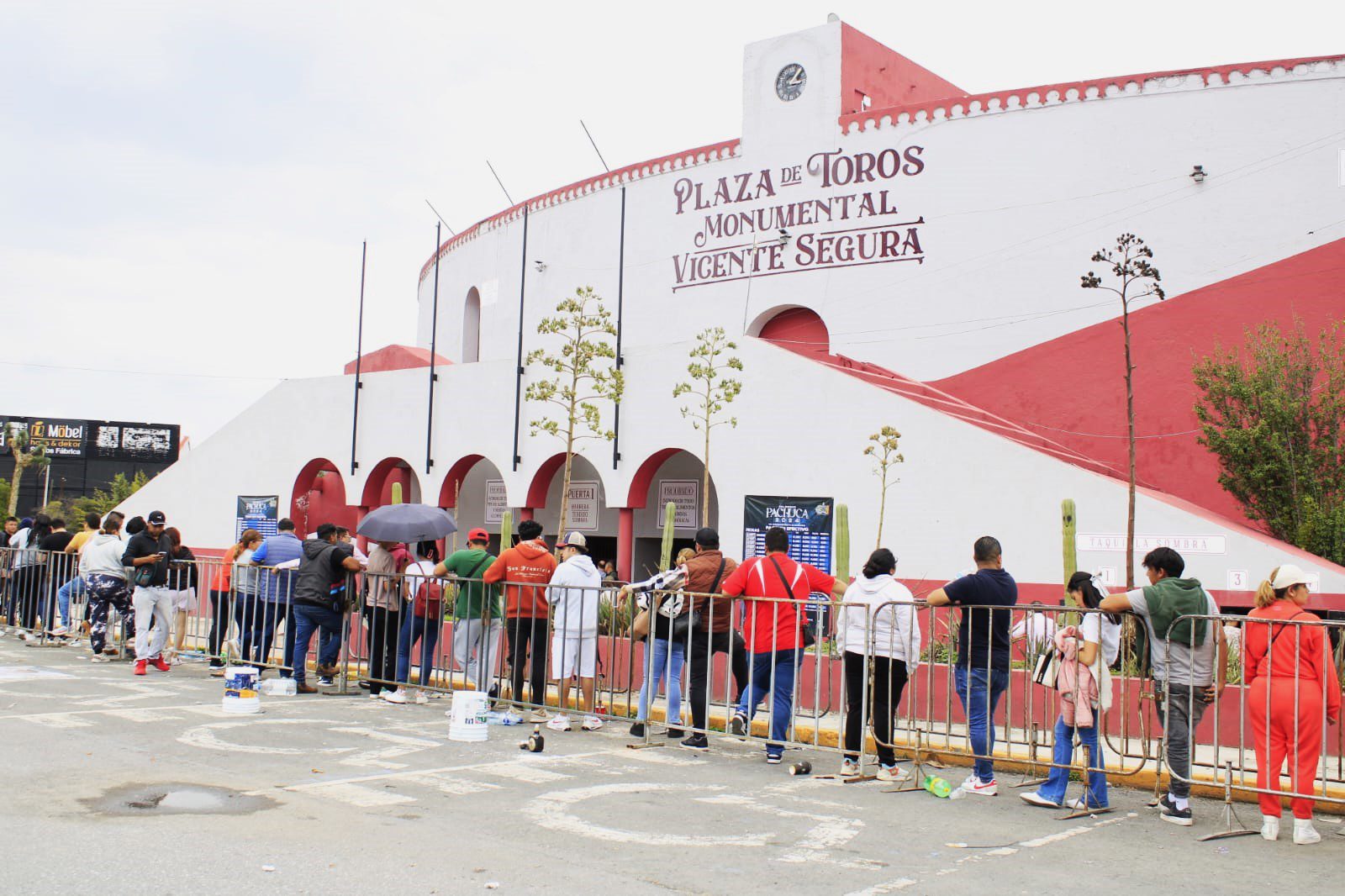 Sin quejas venta de boletos del Palenque - Diario Vía Libre